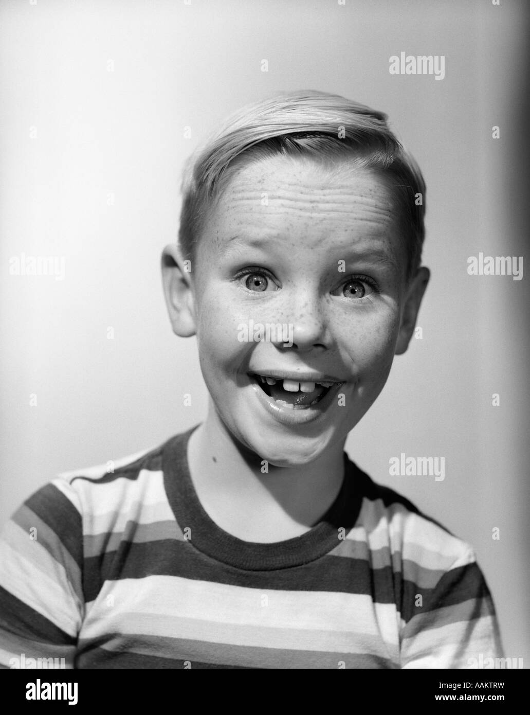 Exaggerated facial expression hi-res stock photography and images - Alamy