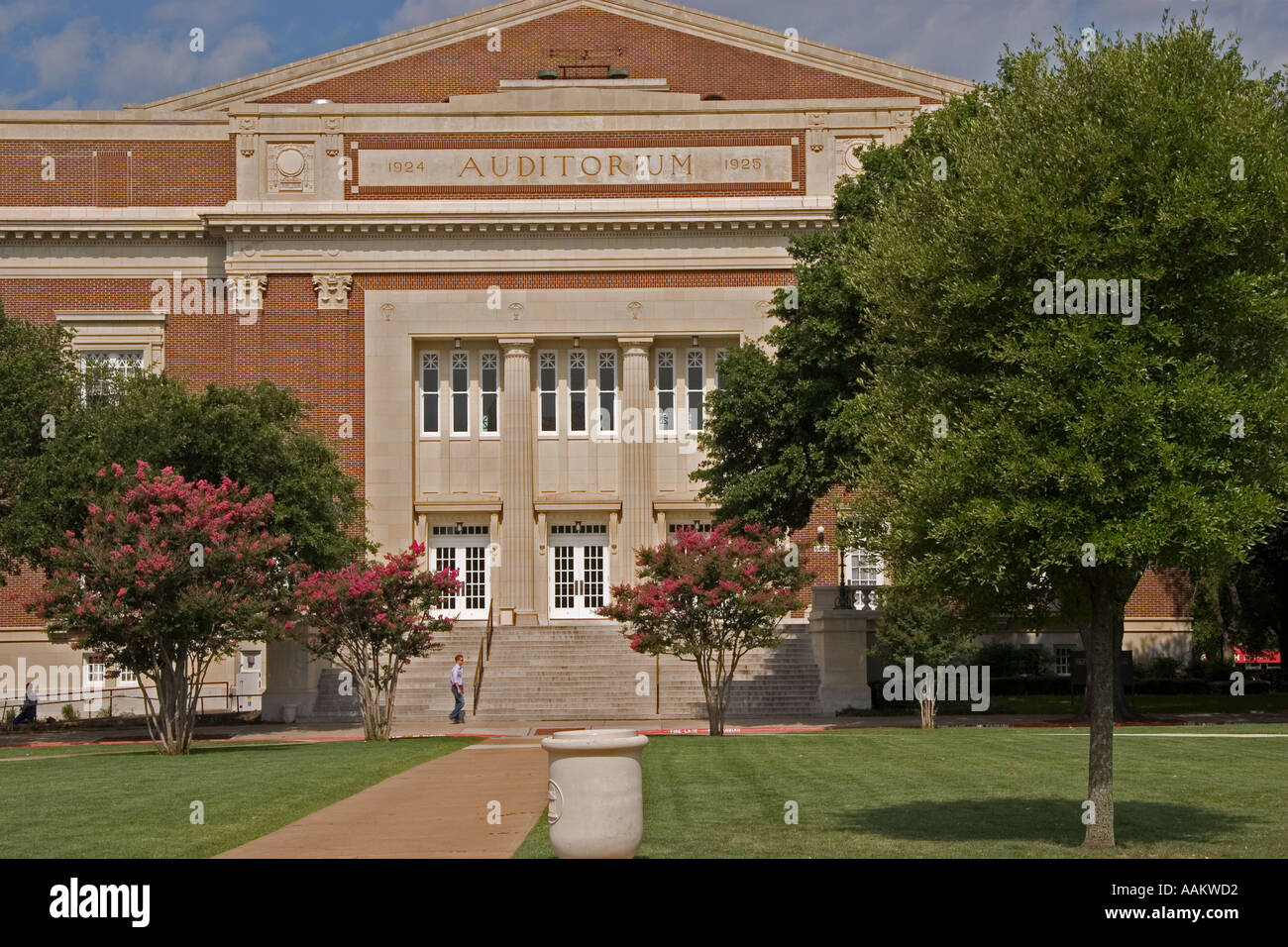 Mcfarlin memorial auditorium hi-res stock photography and images - Alamy