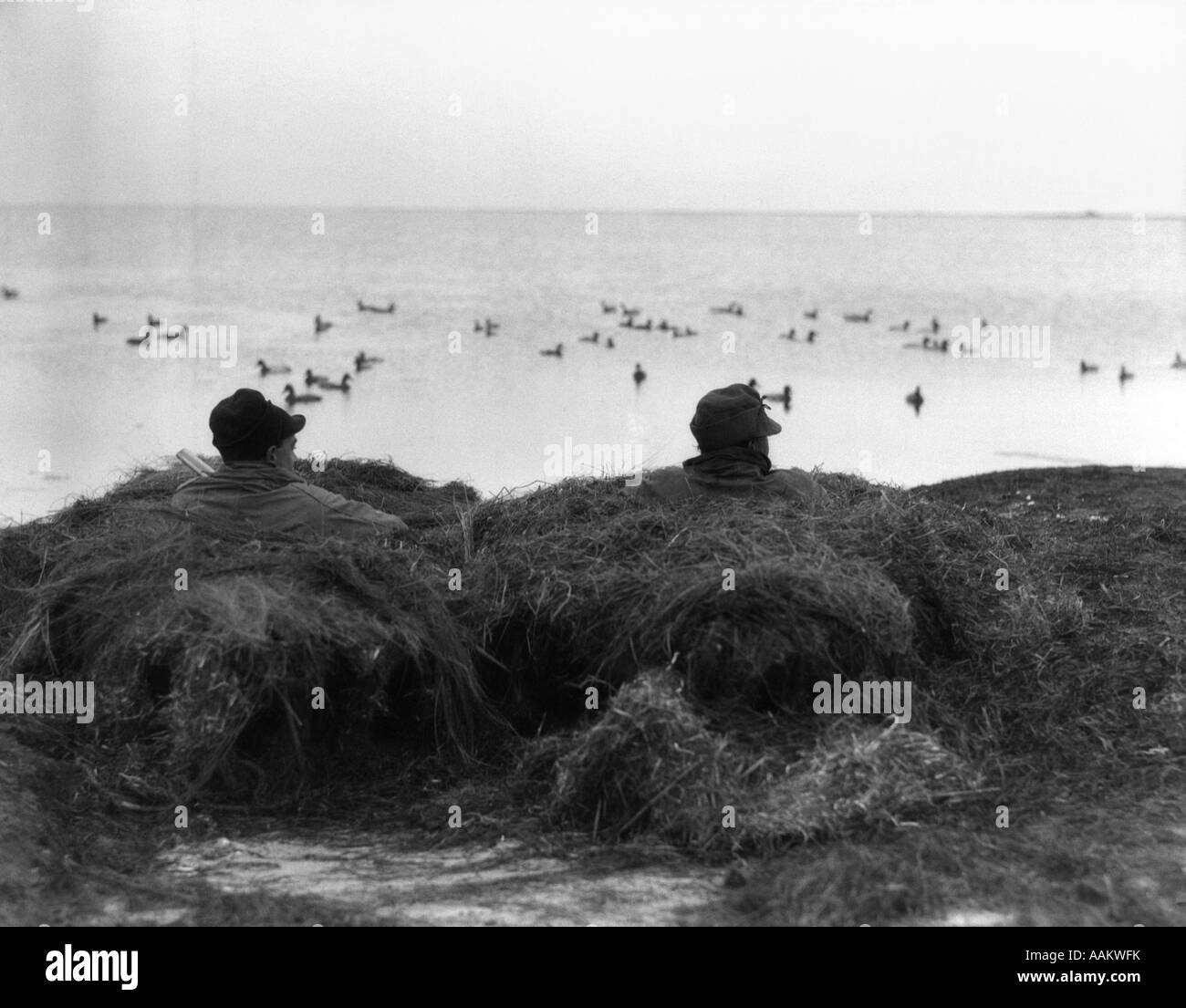 Vintage duck hunting hi-res stock photography and images - Alamy