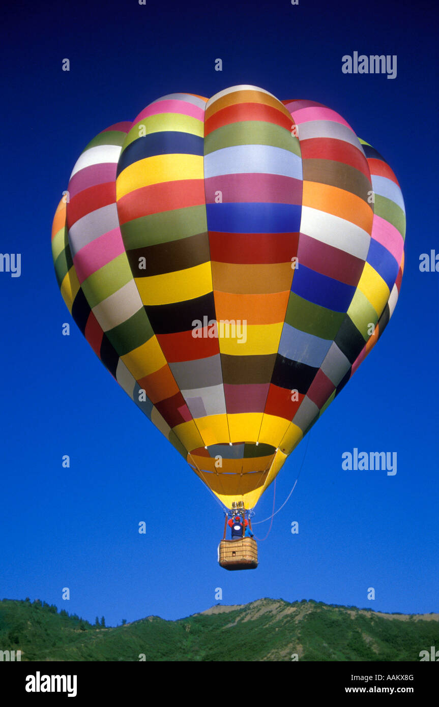 Multiple hot air balloons hi-res stock photography and images - Alamy
