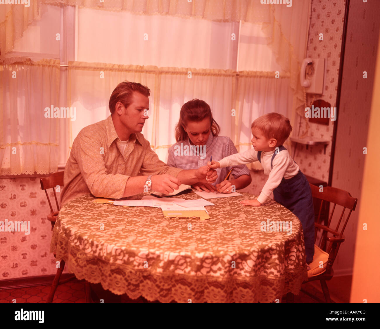 Parent reading to child 1970s hi-res stock photography and images - Alamy