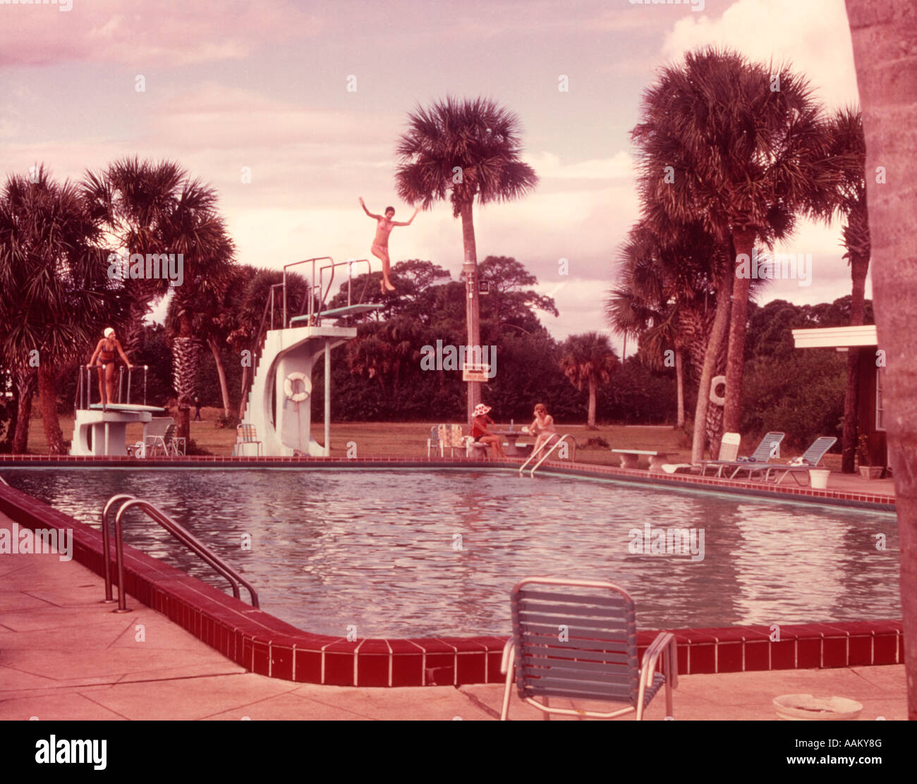 1950s swimming pool hi-res stock photography and images - Alamy