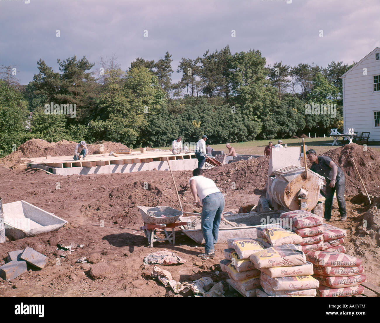 Old time construction hi-res stock photography and images - Alamy
