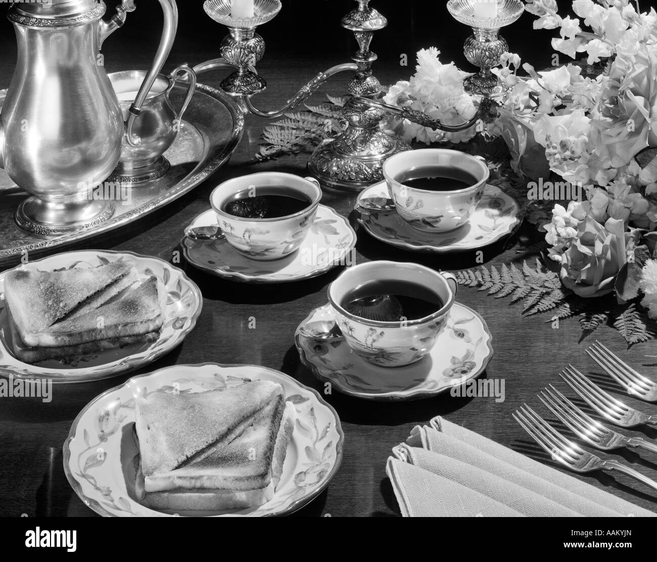 1940s tea hi-res stock photography and images - Alamy