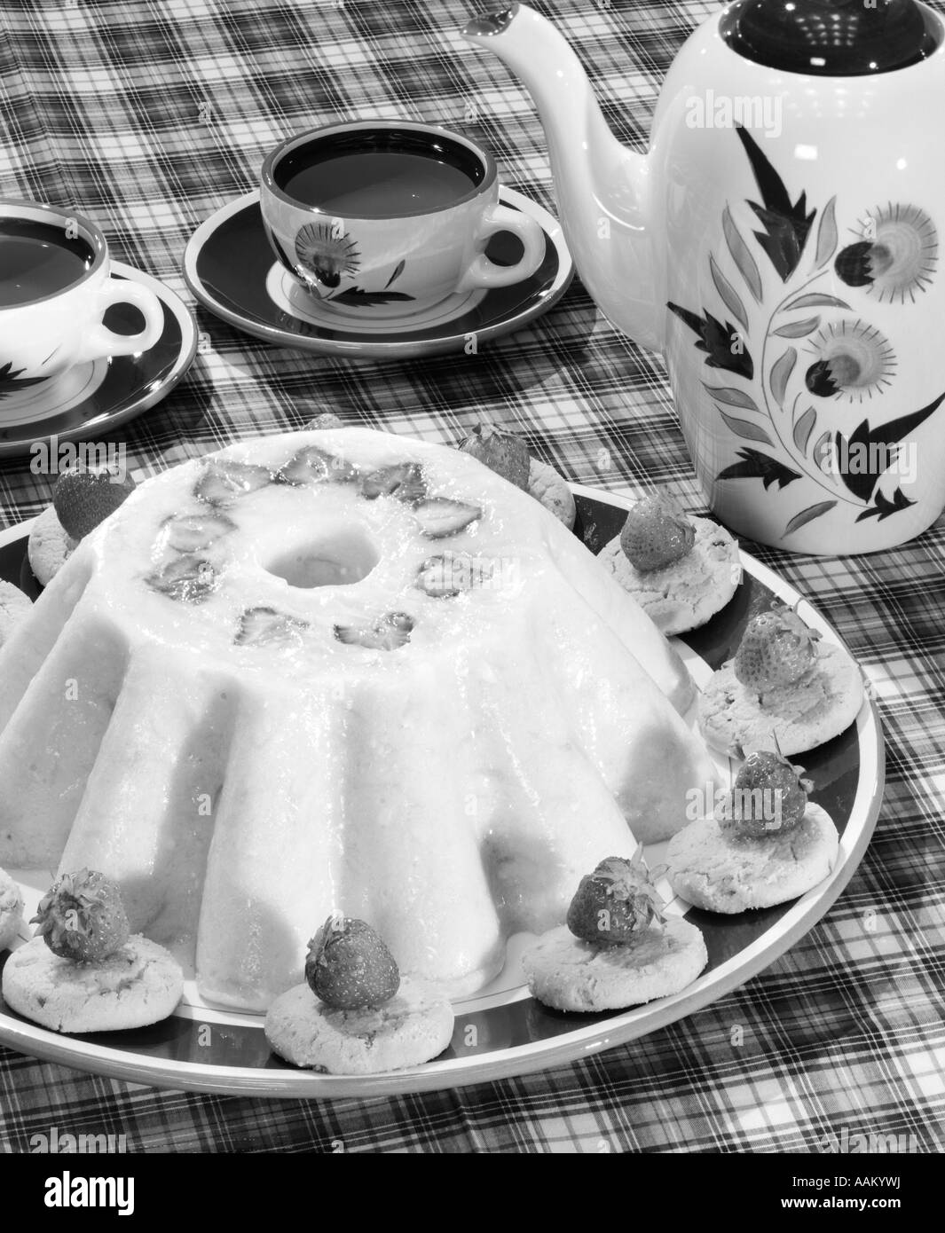 PECAN SANDIES DESSERT Stock Photo - Alamy