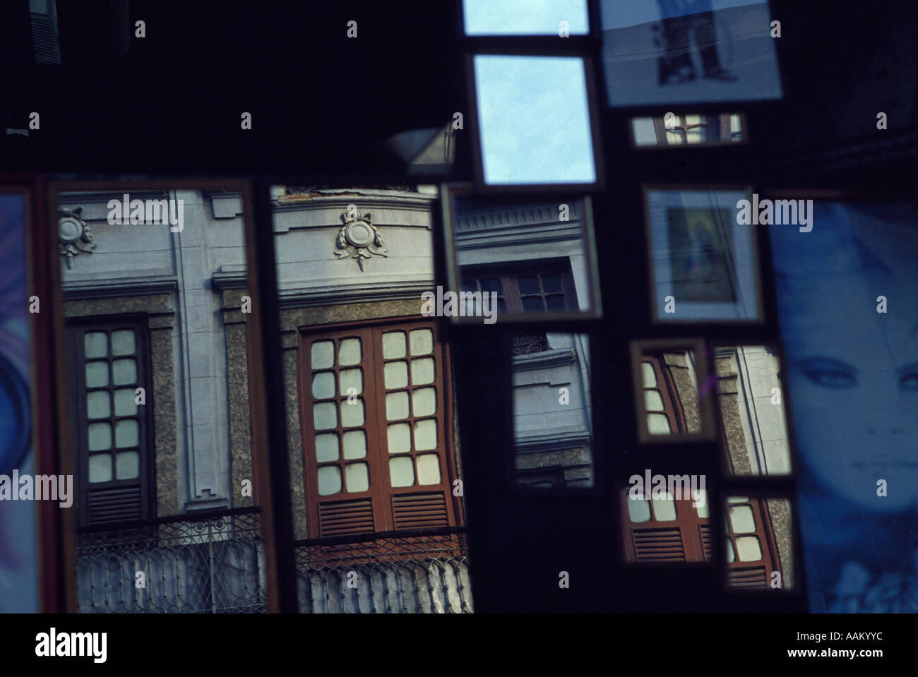 Reflections of windows on mirrors Stock Photo - Alamy