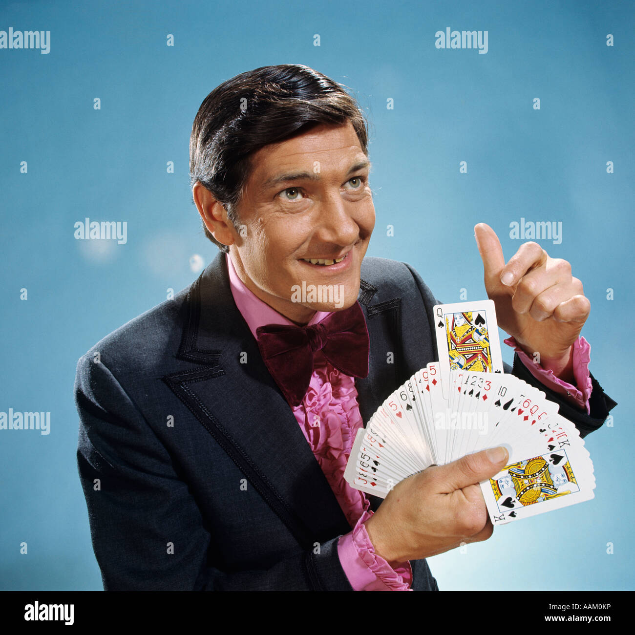 Magician tuxedo hi-res stock photography and images - Alamy