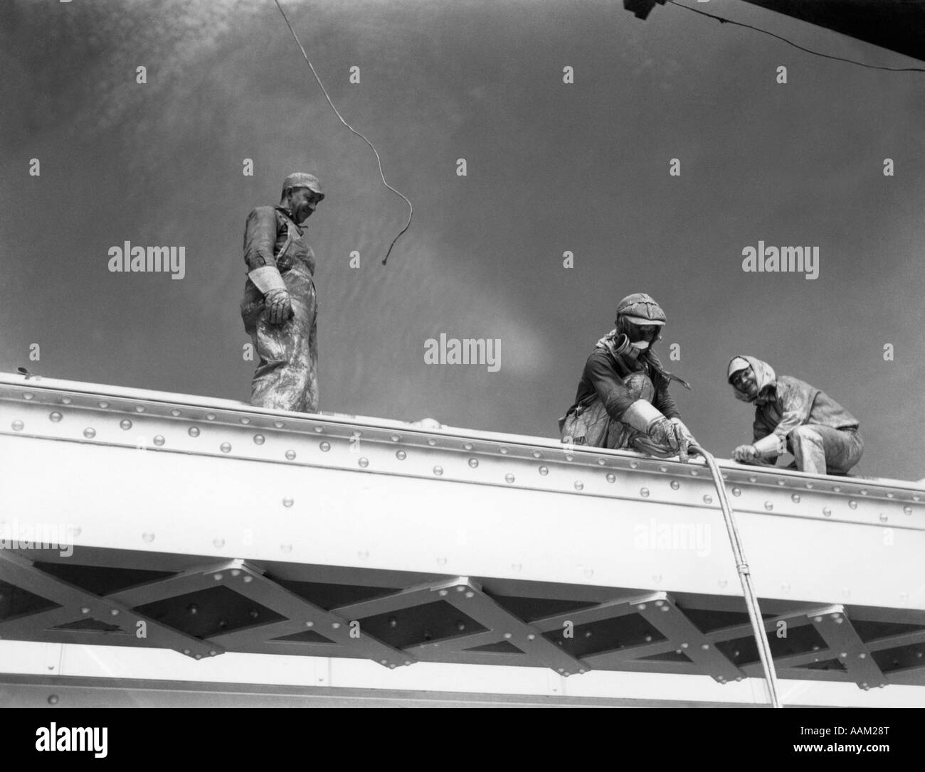 New york steel workers vintage hi-res stock photography and images - Alamy