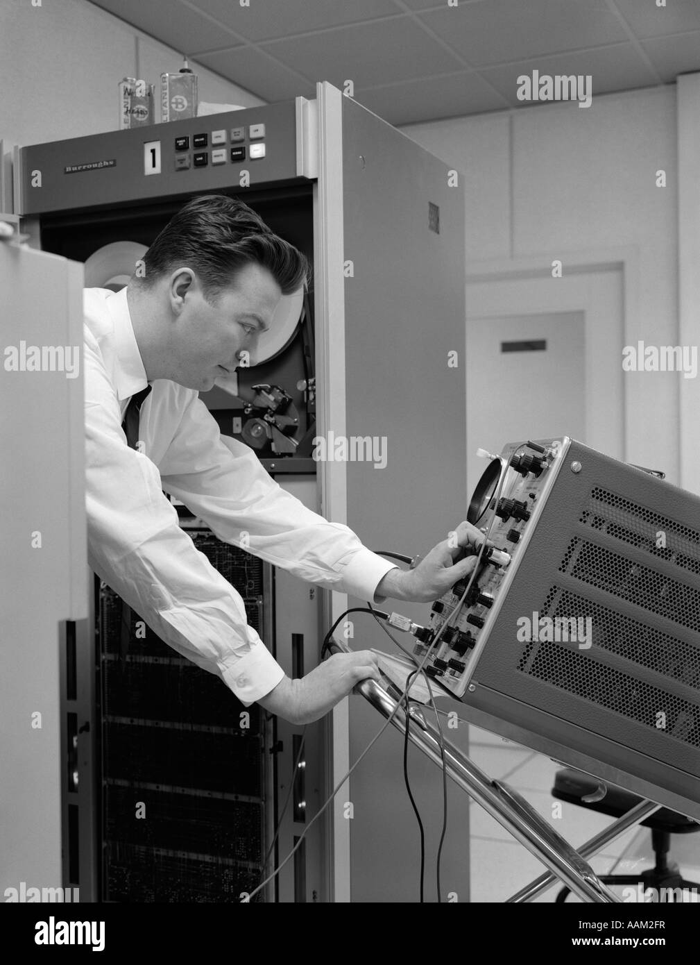 Side view male using Black and White Stock Photos & Images - Alamy