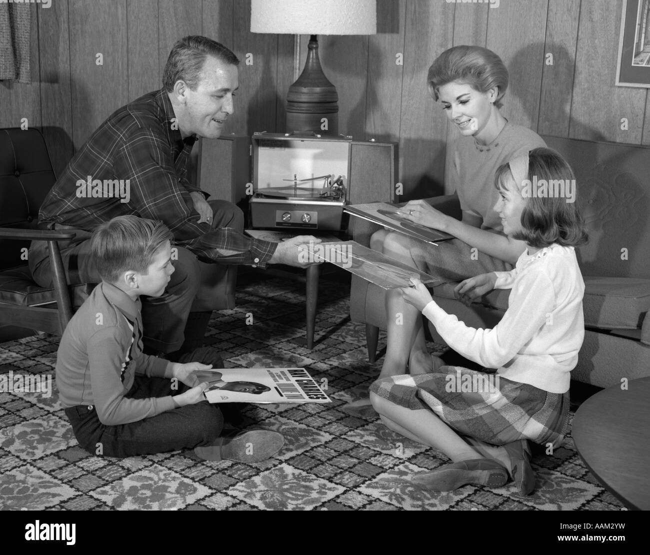 Record player 1960s hi-res stock photography and images - Alamy