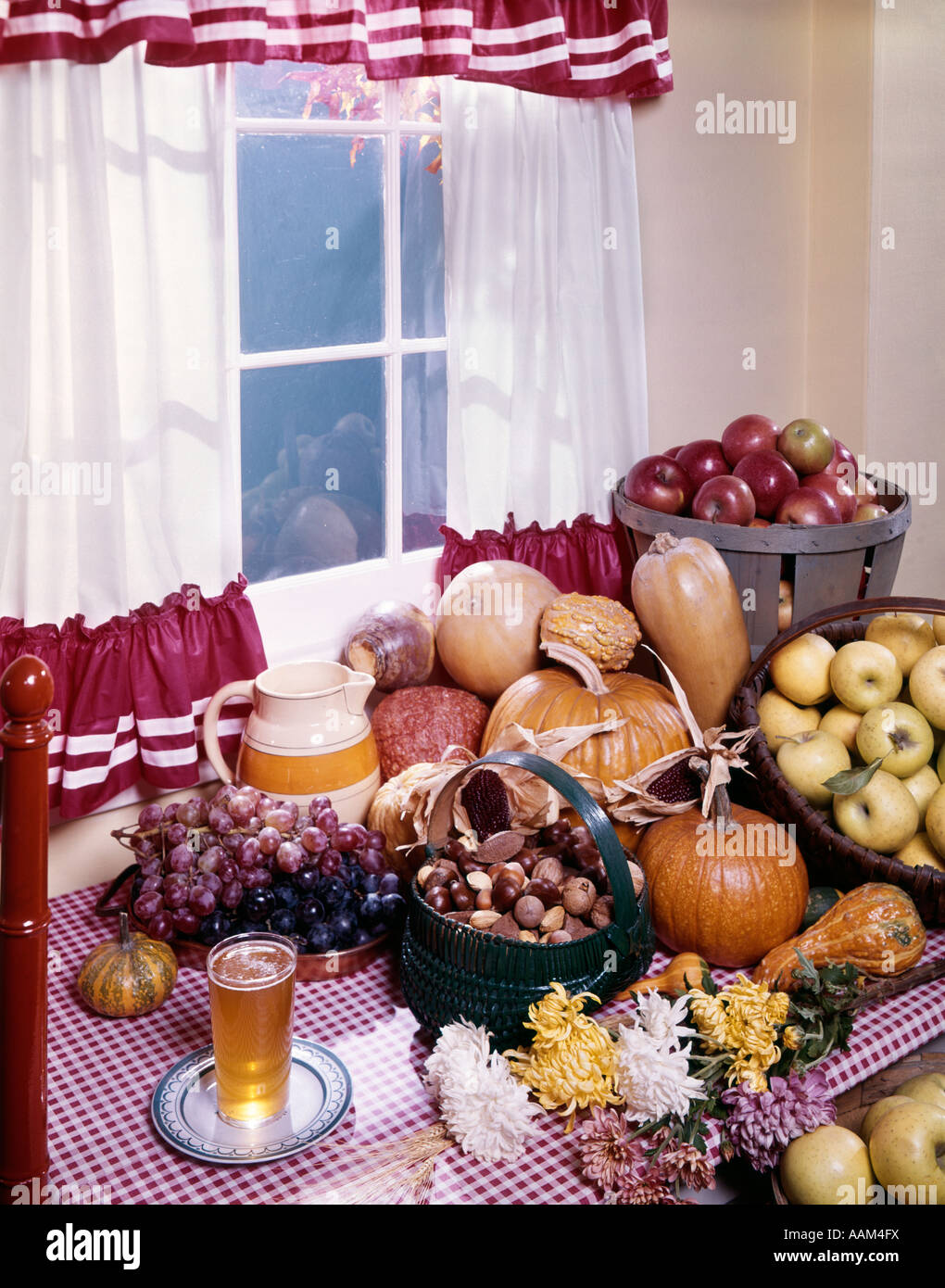 1960's kitchen hi-res stock photography and images - Alamy