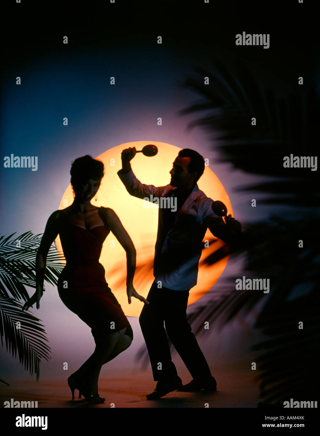 1970s woman beach silhouette hi-res stock photography and images - Alamy