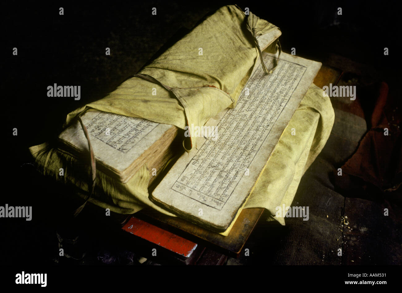 Tibetan scriptures Drepung Monastery Lhasa Tibet Stock Photo - Alamy