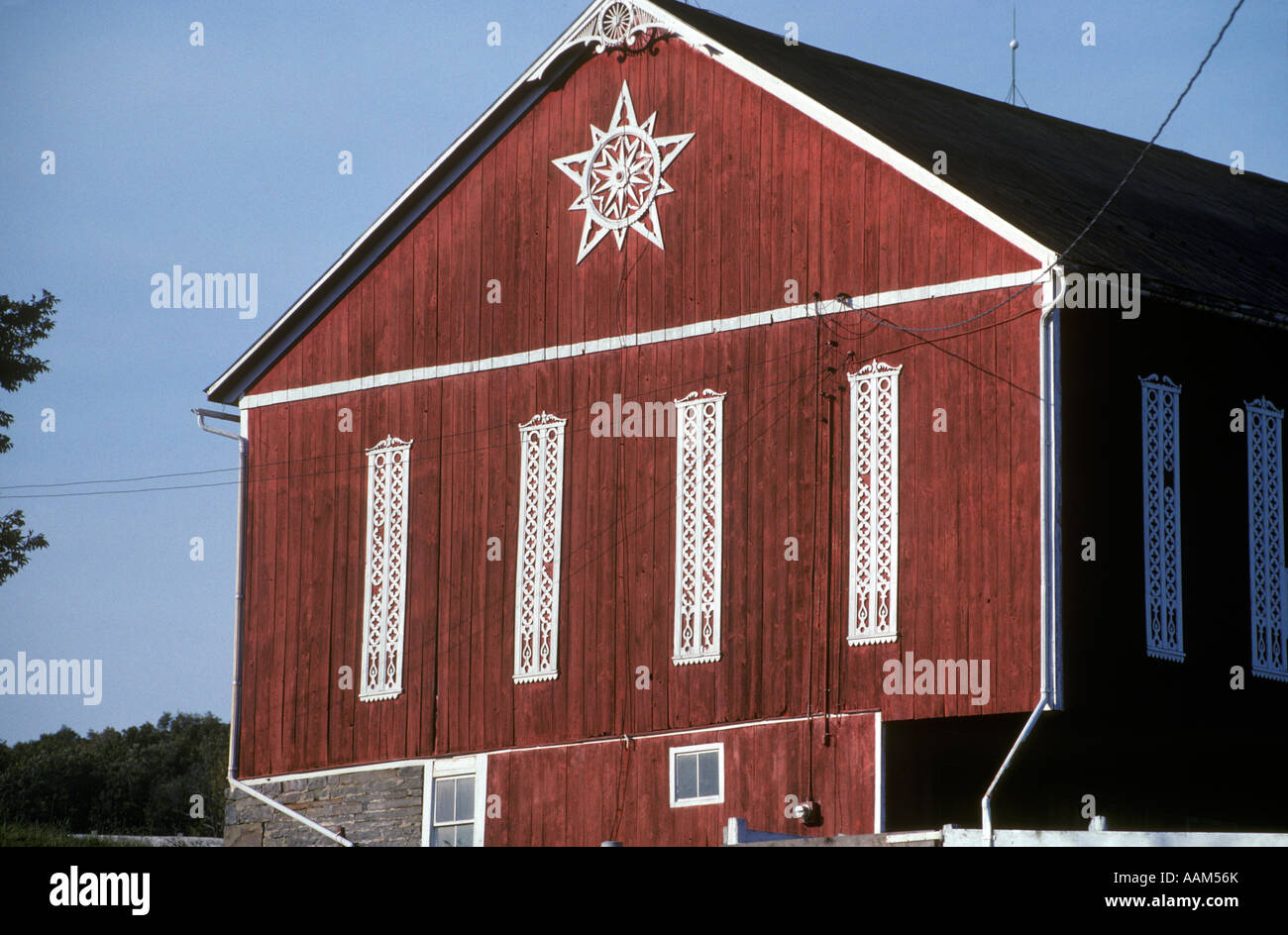 HEX SIGN ON SIDE OF BARN Stock Photo - Alamy