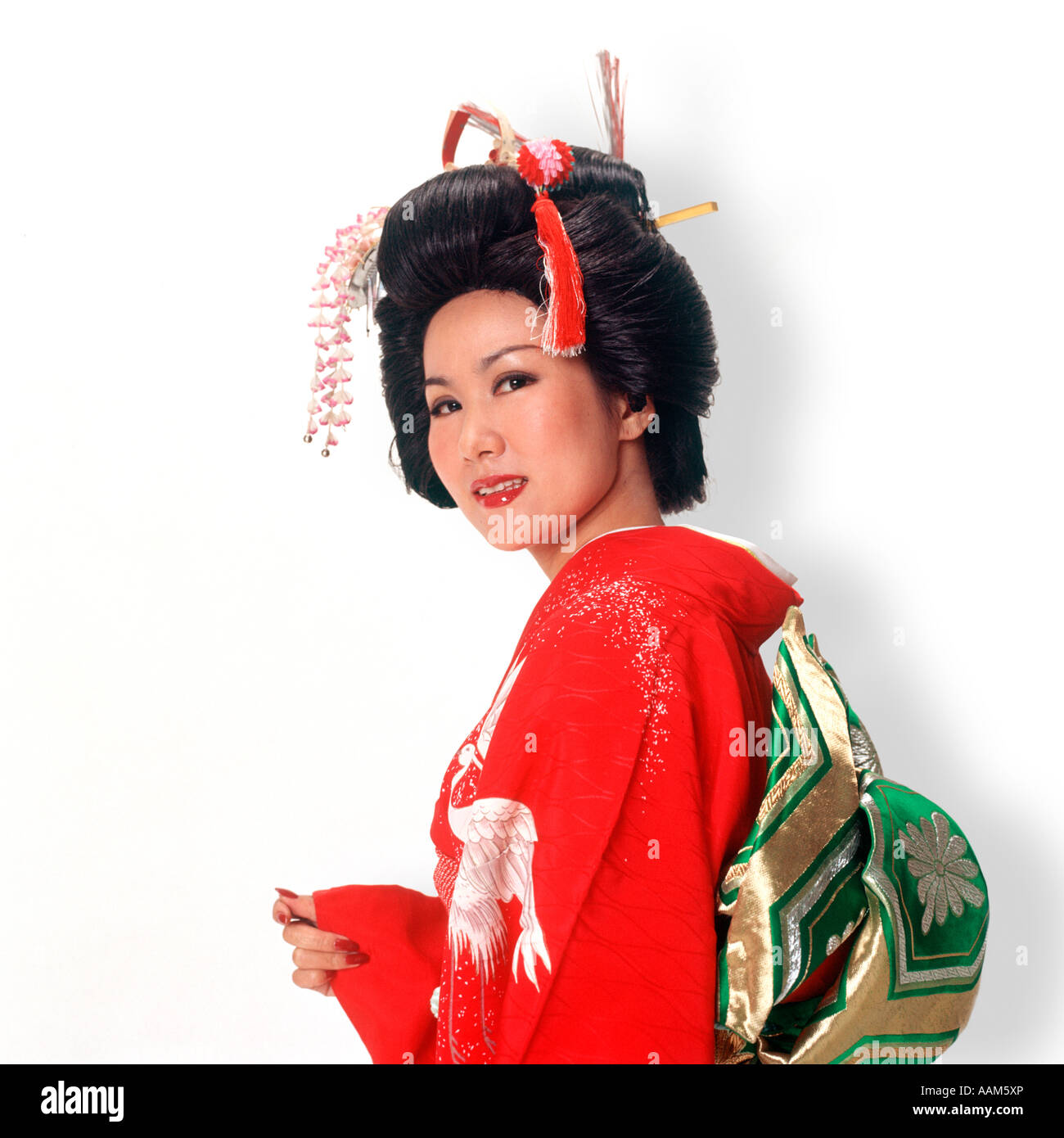 WOMAN IN RED JAPANESE KIMONO Stock Photo - Alamy