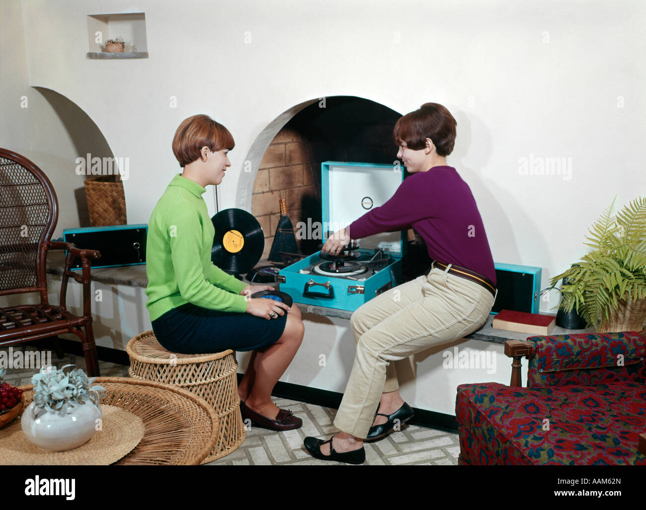 Record players 1960s High Resolution Stock Photography and Images - Alamy