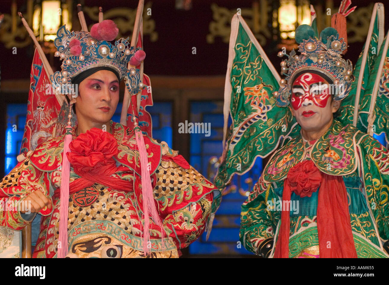 Chinese opera actor in full hi-res stock photography and images - Alamy