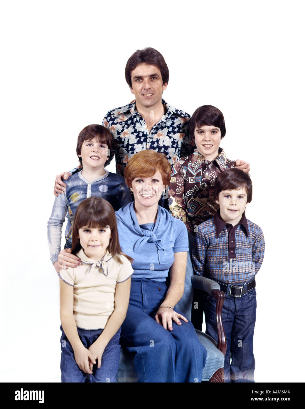 1970s FAMILY PORTRAIT 6 MAN WOMAN BOY GIRL MOTHER SEATED FATHER SONS ...