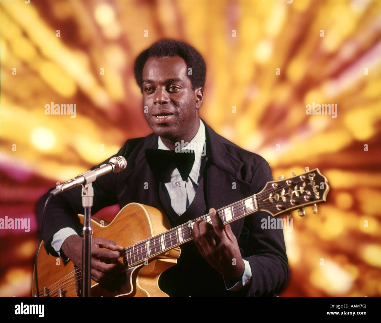 Tuxedo 1970s hi-res stock photography and images - Alamy