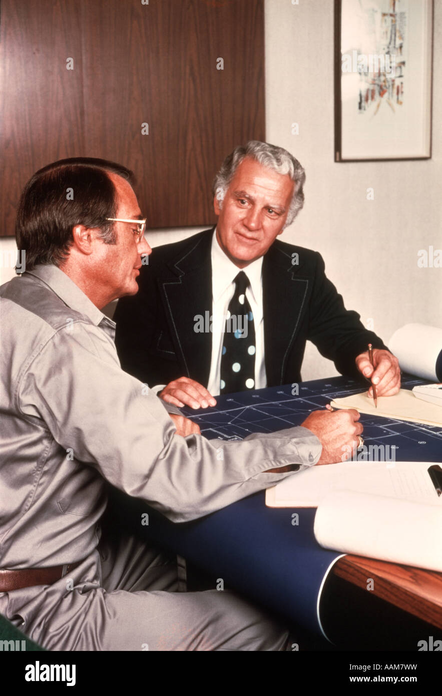 1970s office meeting hi-res stock photography and images - Alamy