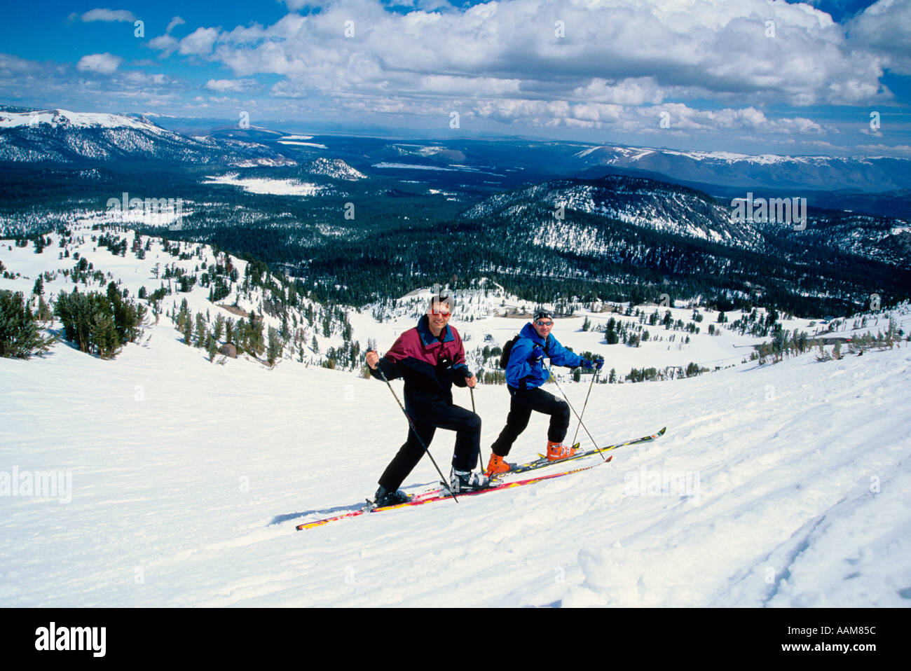 Skiiers boarding hi-res stock photography and images - Alamy