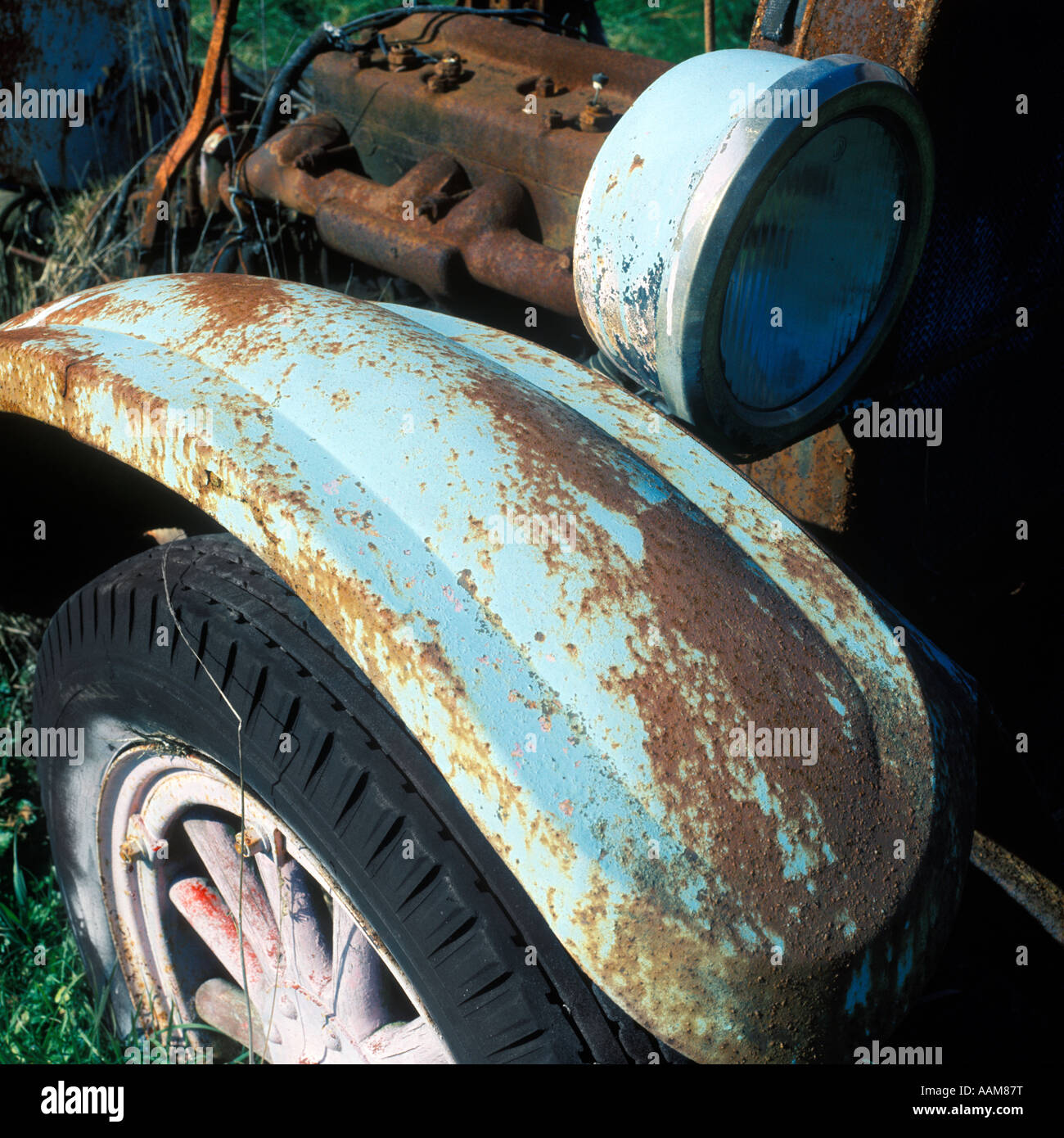 Old tire fender hi-res stock photography and images - Alamy