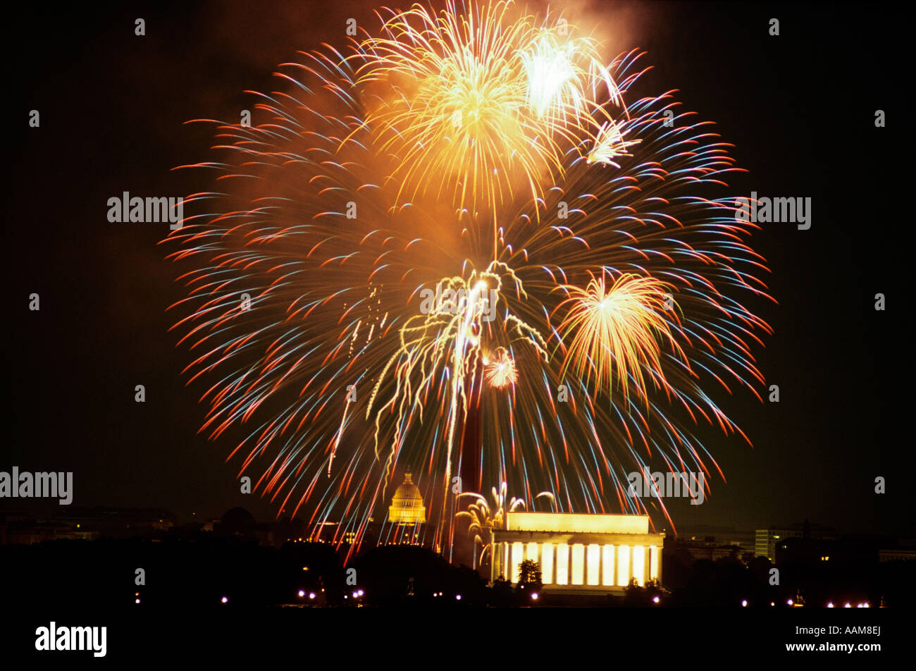 Washington dc fireworks hi-res stock photography and images - Alamy