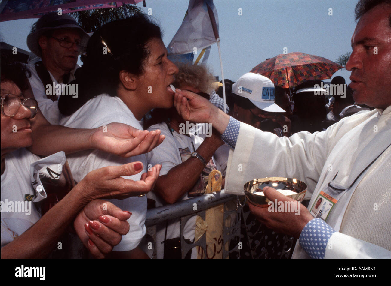 Holy communion hi-res stock photography and images - Alamy