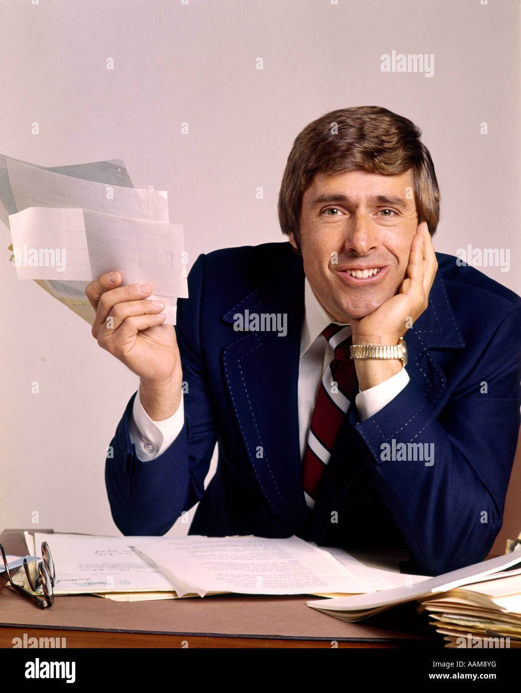 Office worker 1970 hi-res stock photography and images - Alamy