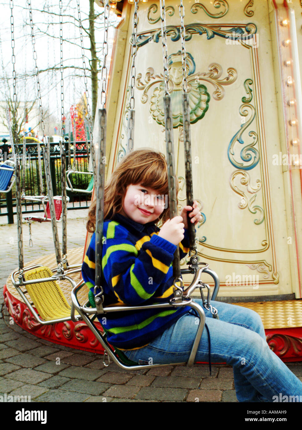 Carousel children spin spinning carnival hi-res stock photography and ...