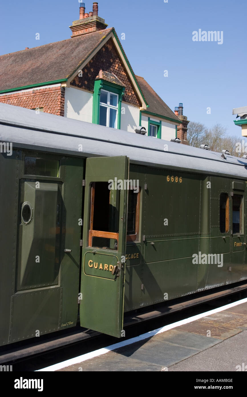 Open carriages hi-res stock photography and images - Alamy