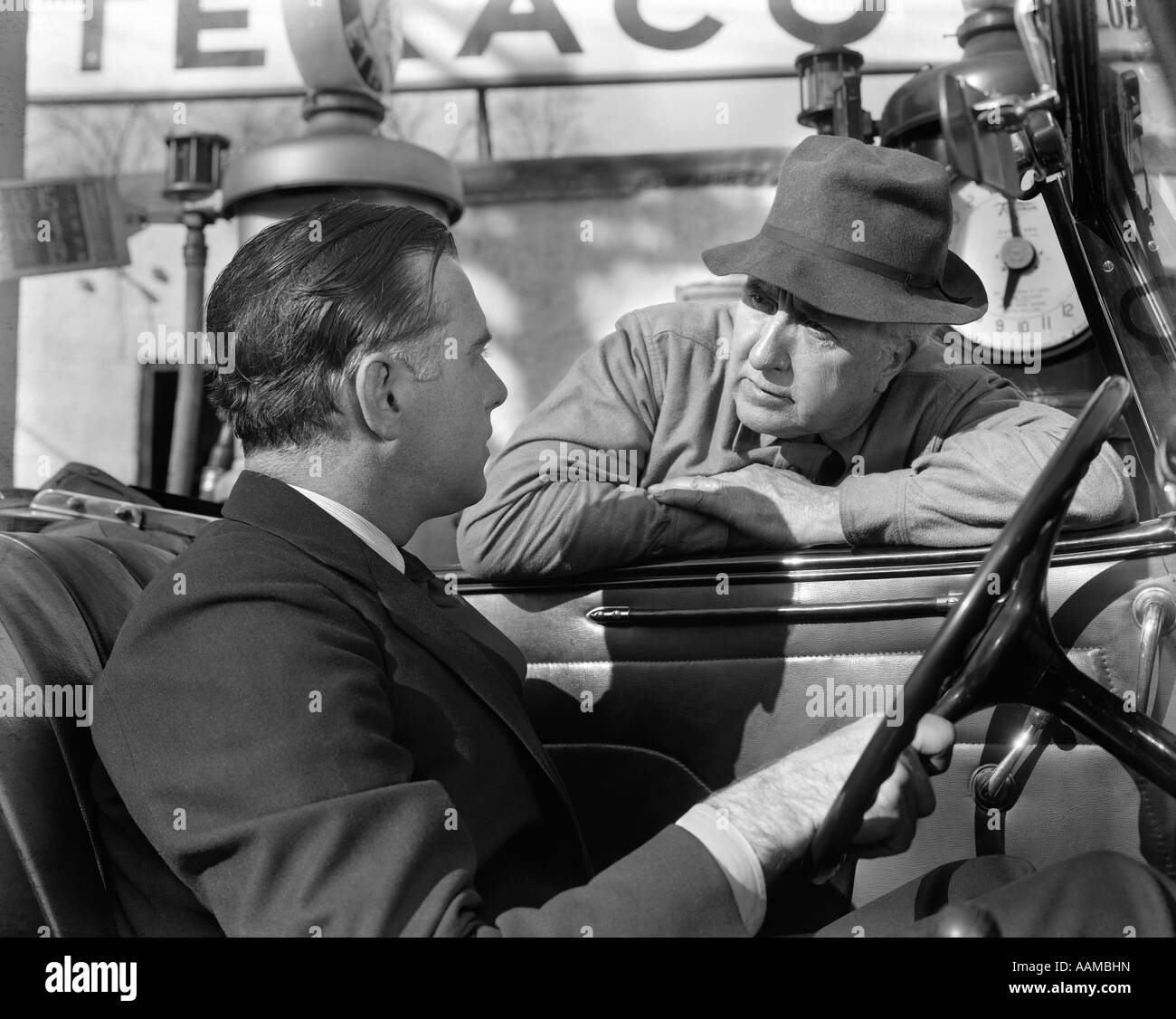 1940s gas station hi-res stock photography and images - Alamy