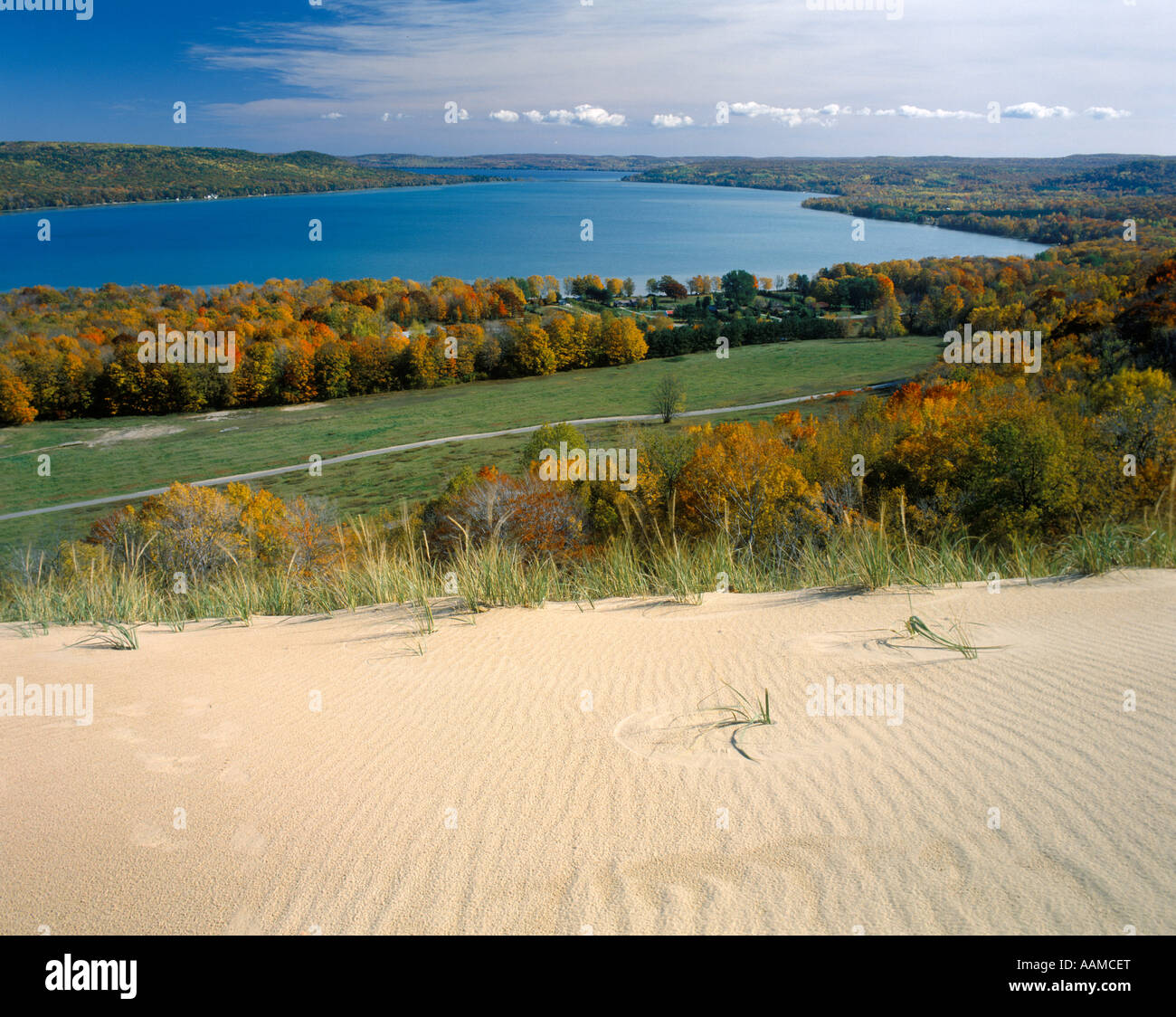 MICHIGAN GLEN LAKE SLEEPING BEAR SAND DUNES STATE PARK Stock Photo - Alamy