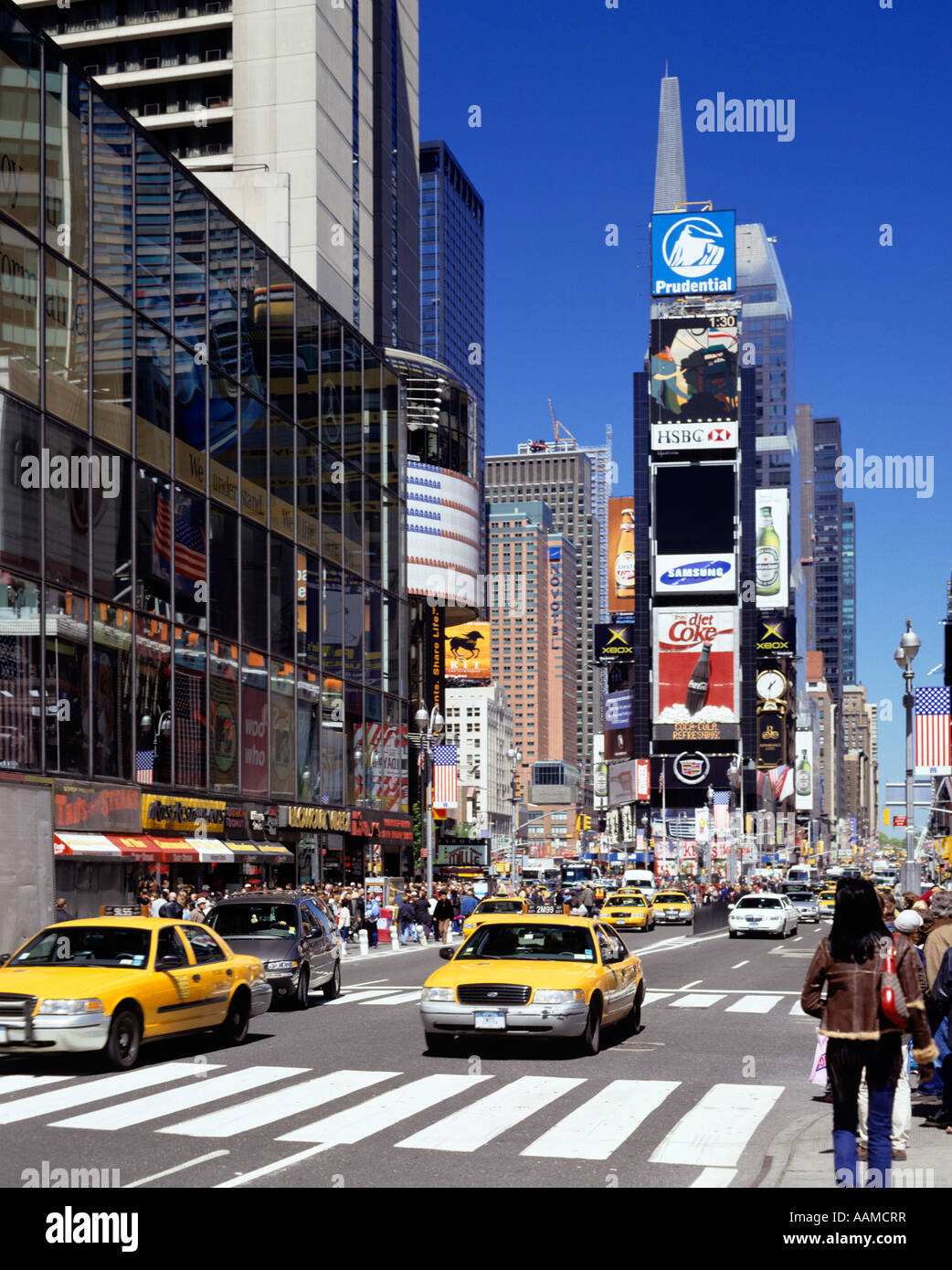 NEW YORK NY TIMES SQUARE BROADWAY AND 7TH AVENUE Stock Photo - Alamy