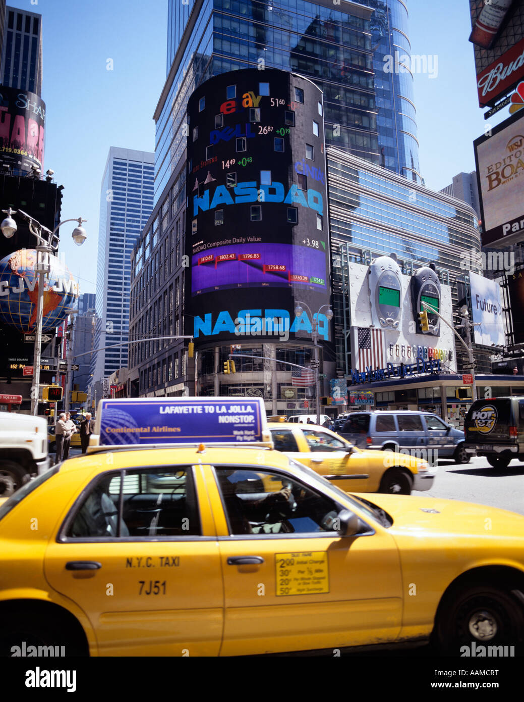 Nasdaq new york hi-res stock photography and images - Alamy
