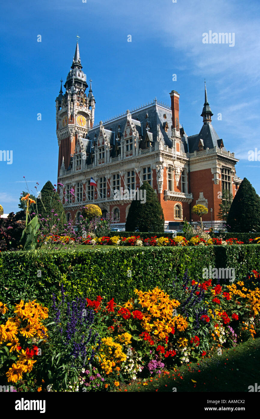 Colourful flowers and Town Hall, Calais, France Stock Photo - Alamy