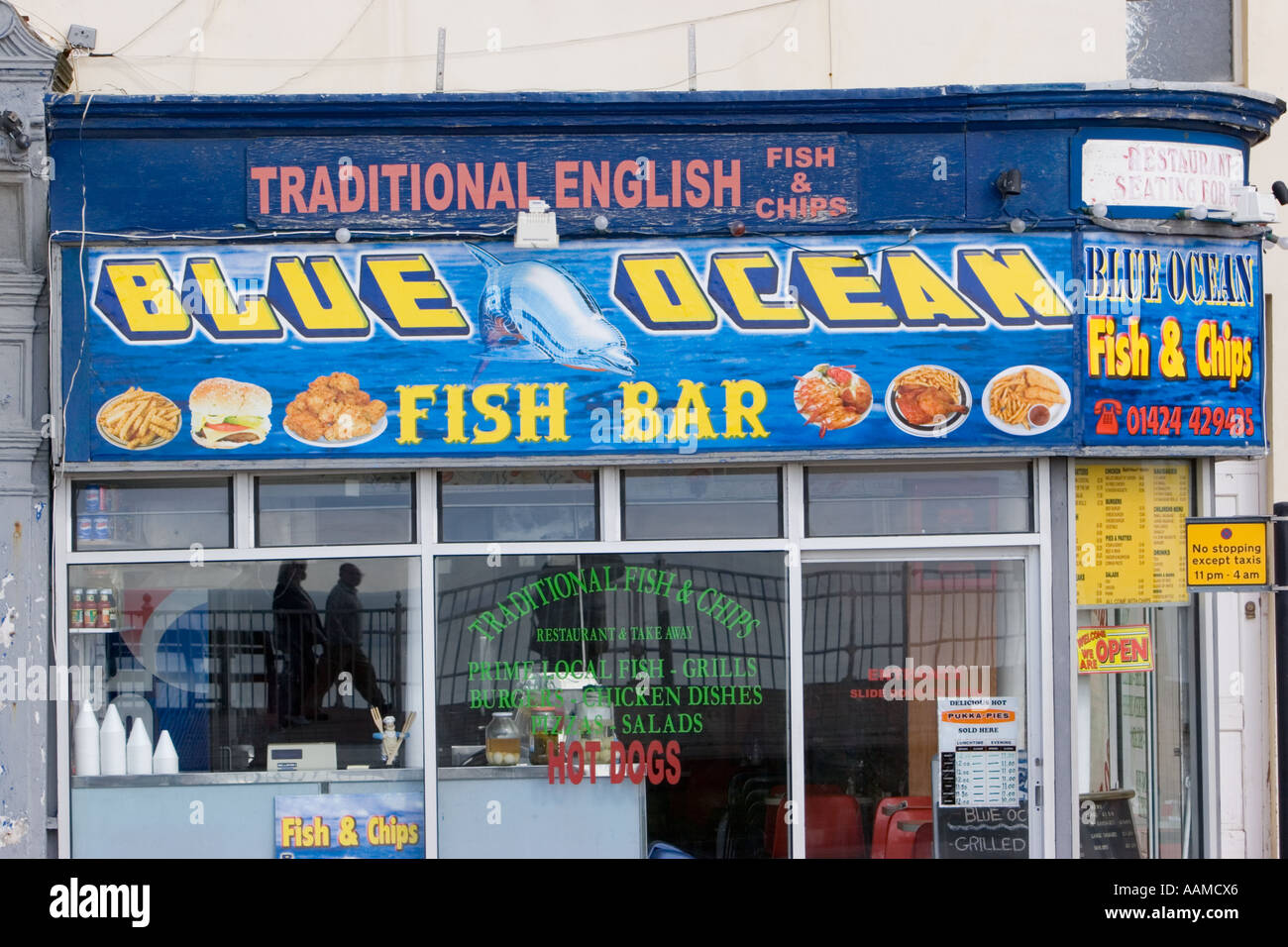 Modern fish and chips shop hi-res stock photography and images - Alamy