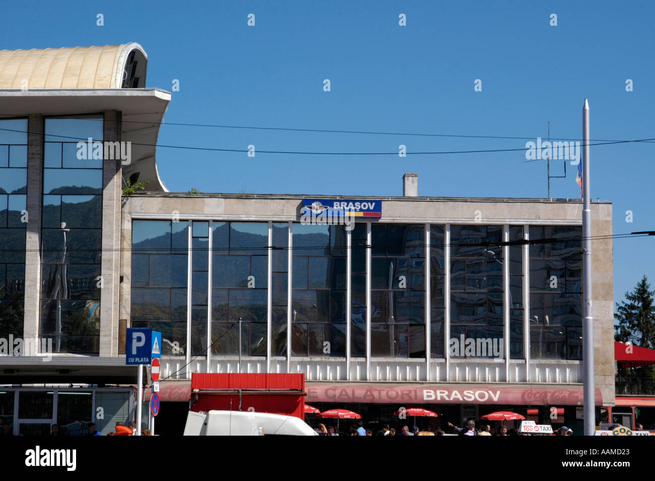 Brasov train station hi-res stock photography and images - Alamy
