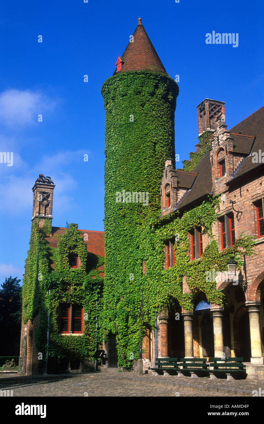 BRUGES BELGIUM GRUUTHUSE MUSEUM WITH IVY COVERED TOWER Stock Photo - Alamy