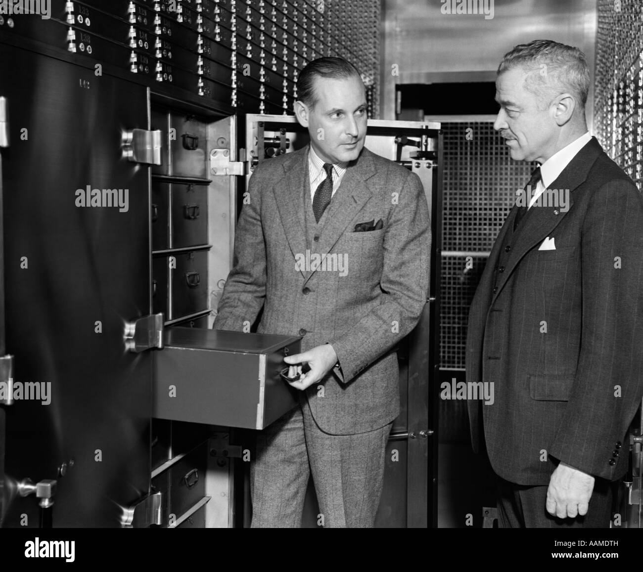 1940s TWO MEN BANK OPEN SAFETY DEPOSIT BOX VIEW VAULT SAVINGS BANK ...