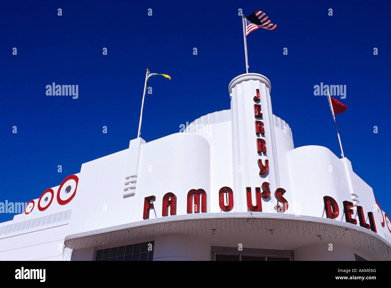 MIAMI BEACH FLORIDA JERRY'S FAMOUS DELI ART DECO STYLE BUILDING Stock ...