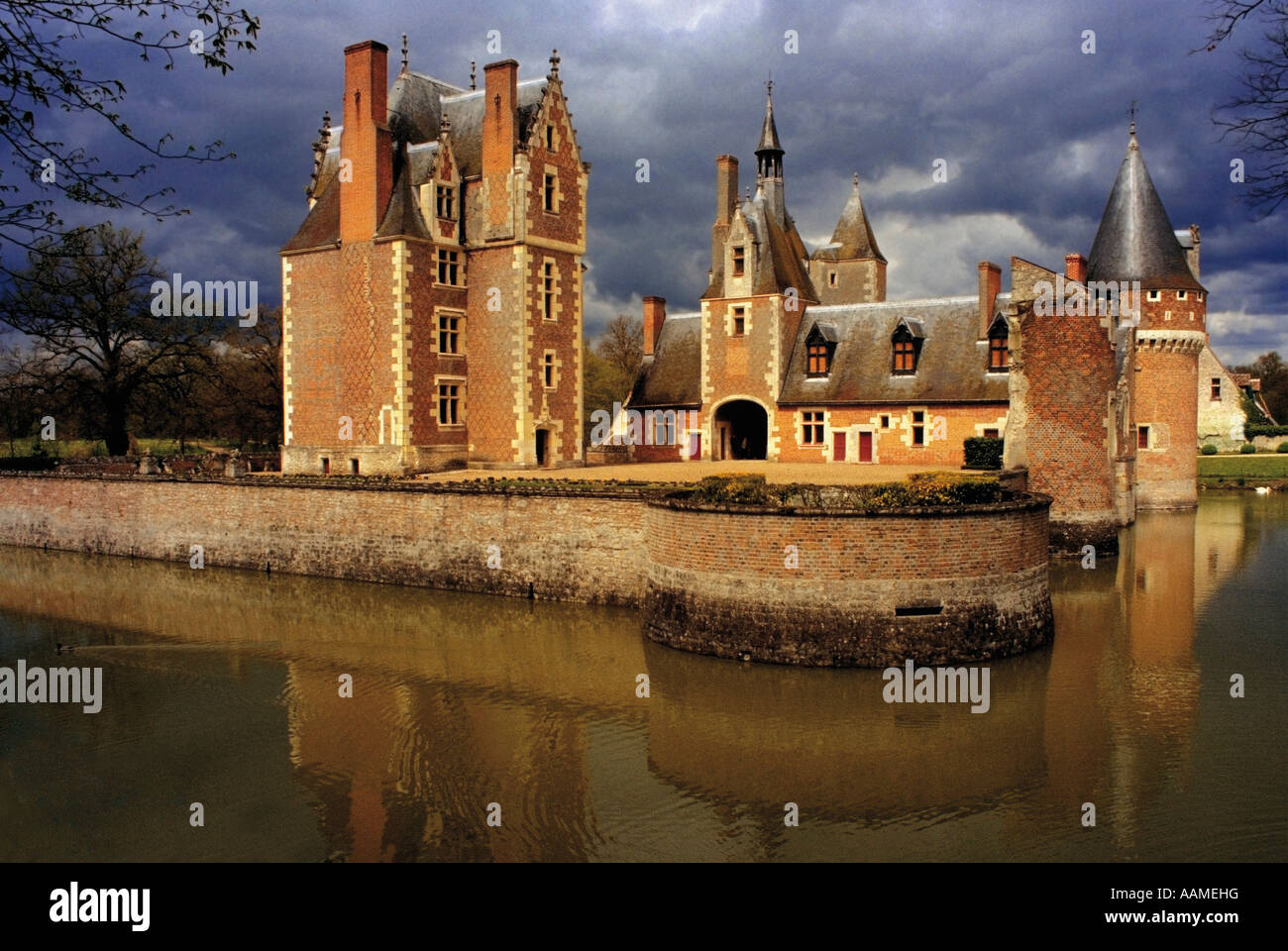 france loire valley chateau du de moulin Stock Photo - Alamy