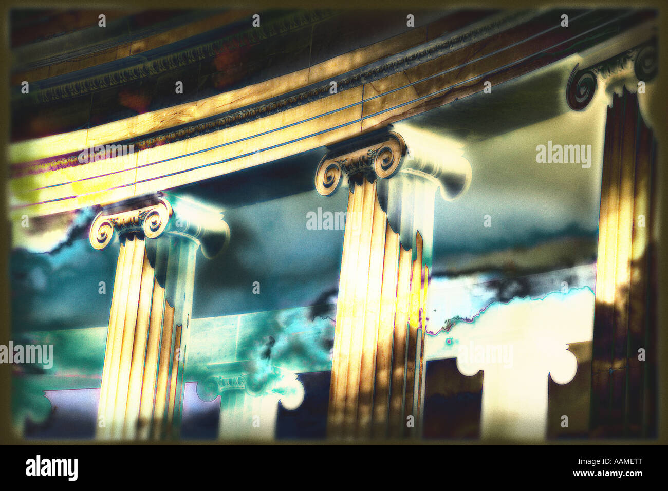 Ionic fluted columns hi-res stock photography and images - Alamy