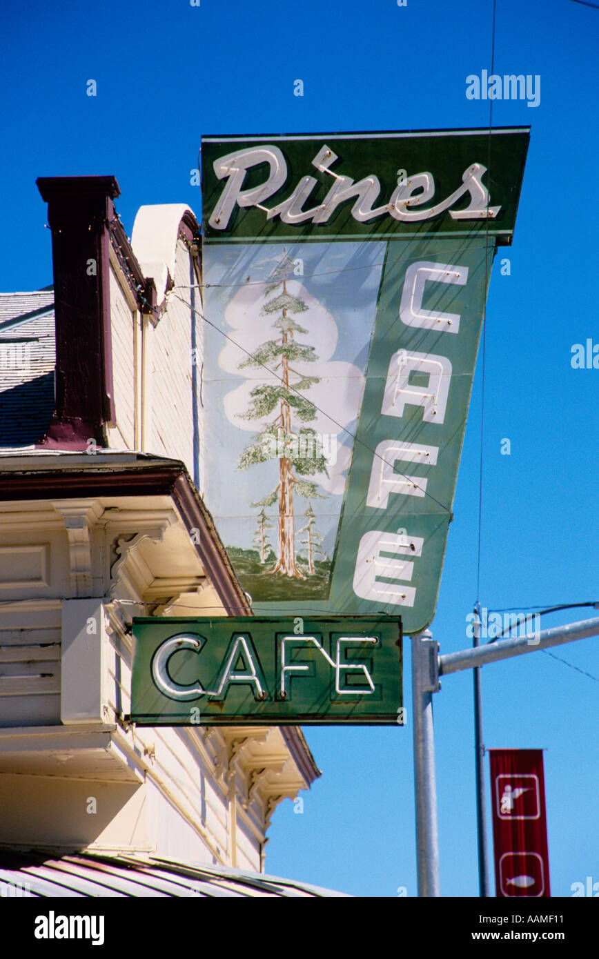 The pines express hi-res stock photography and images - Alamy