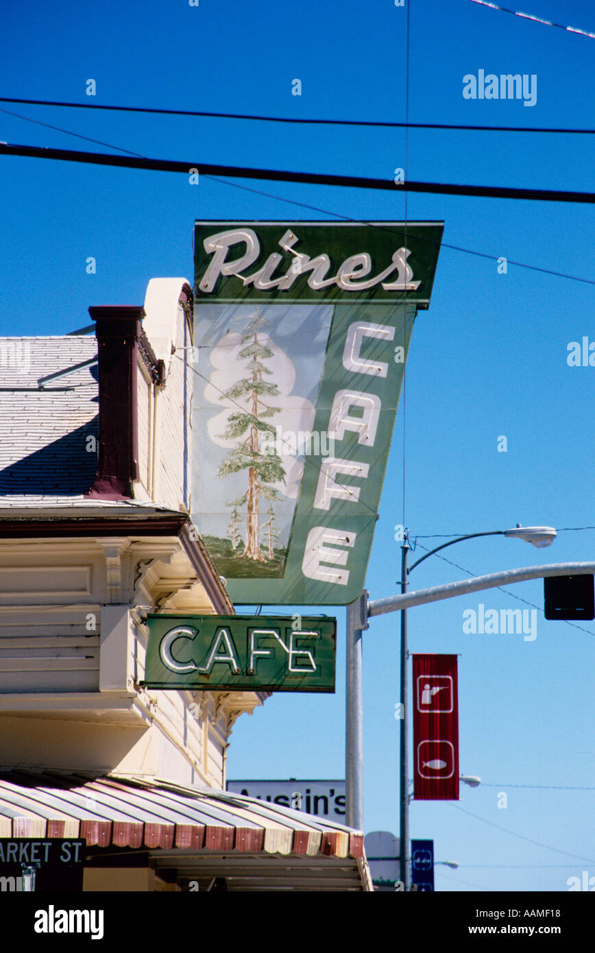 Pines express hi-res stock photography and images - Alamy