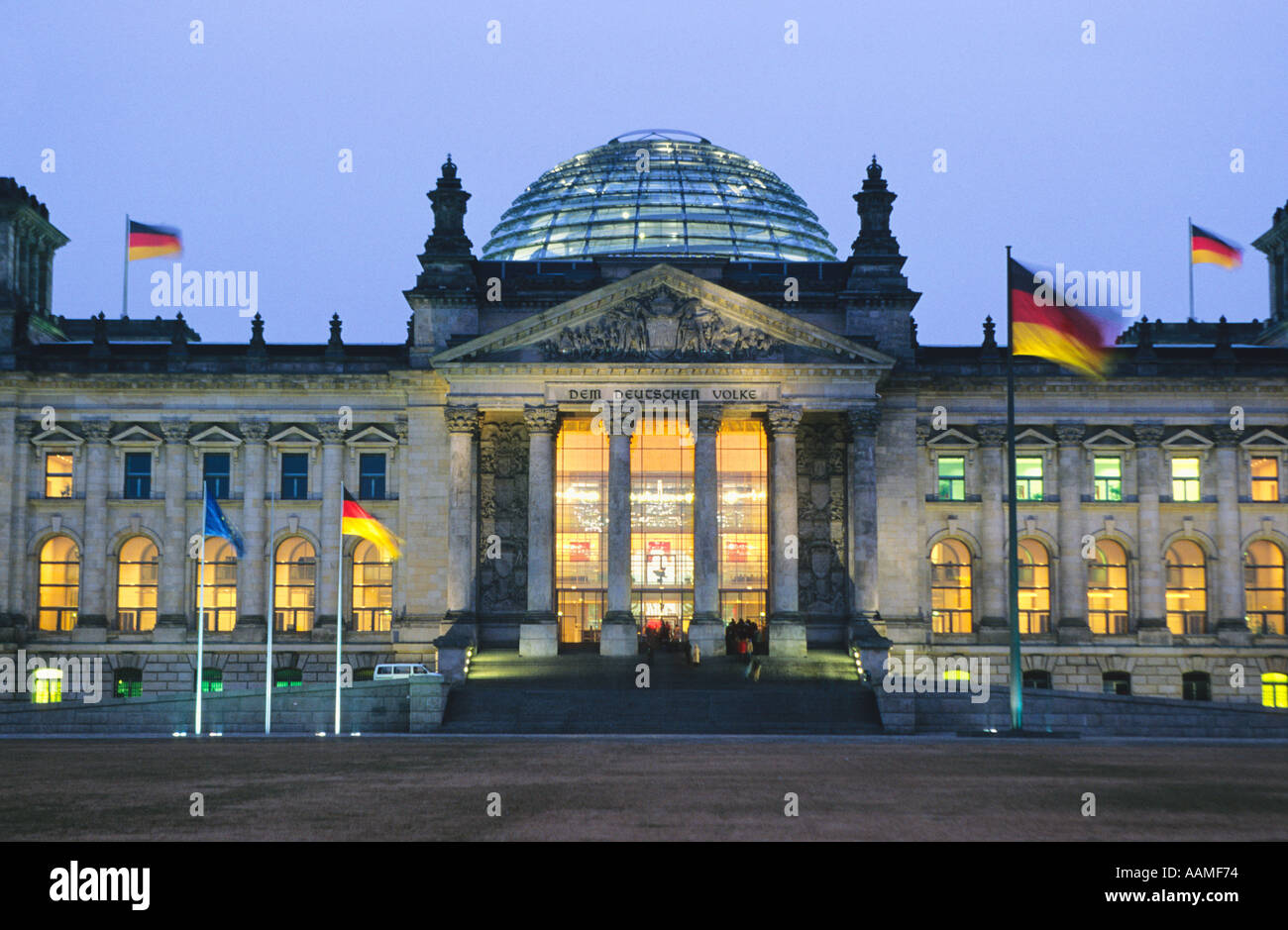 Reichstag buidling hi-res stock photography and images - Alamy