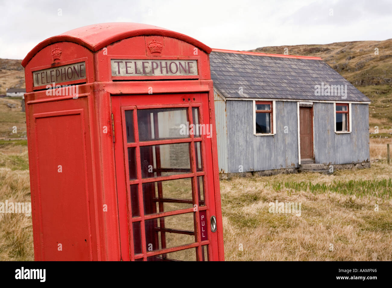 Phone box cottage scotland hi-res stock photography and images - Alamy