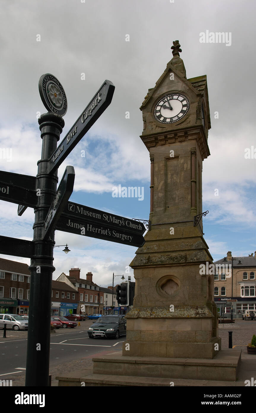 Thirsk Town Centre Stock Photos & Thirsk Town Centre Stock Images - Alamy