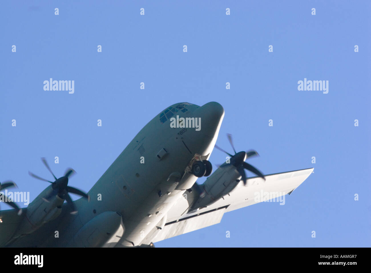 Lockheed Hercules C5 C 130j RAF Royal Air Force 47 ZH885 squadron based ...