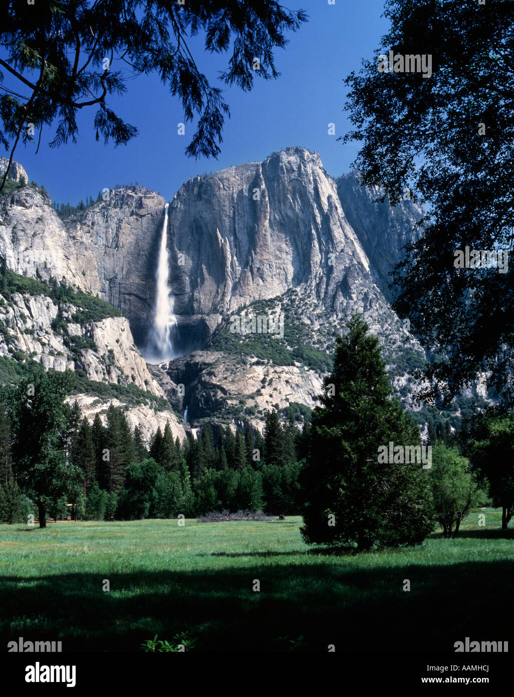 Classic yosemite landscapes hi-res stock photography and images - Alamy